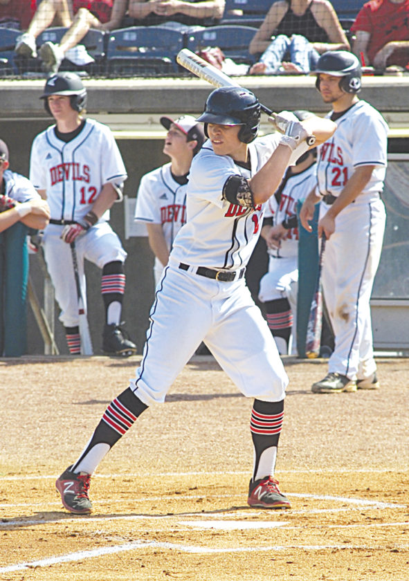 Ravenswood’s Swain gets LKC honors | News, Sports, Jobs - Marietta Times
